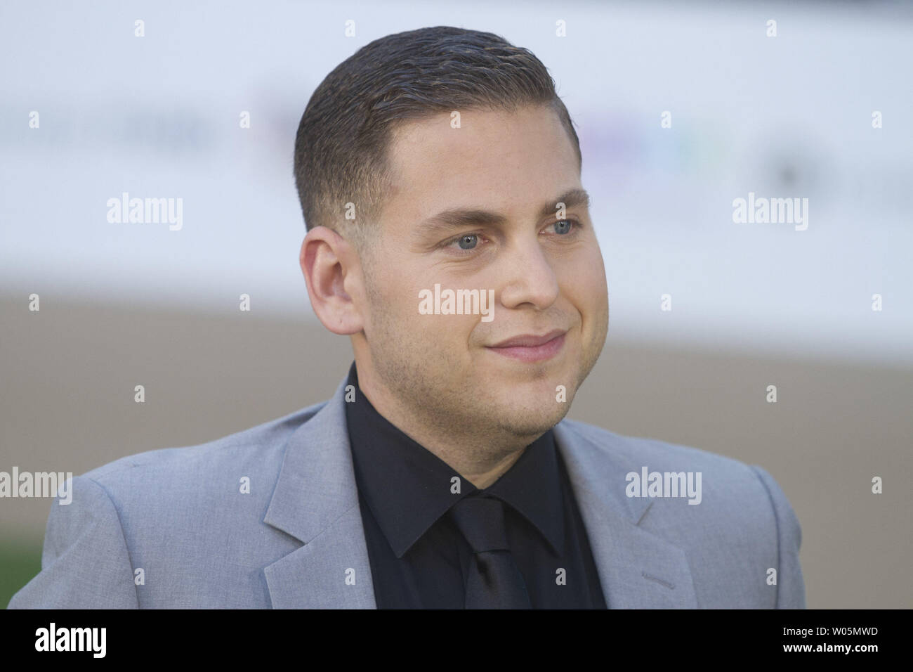 Johan Hill arrives at the premiere of "Moneyball" at the Paramount ...