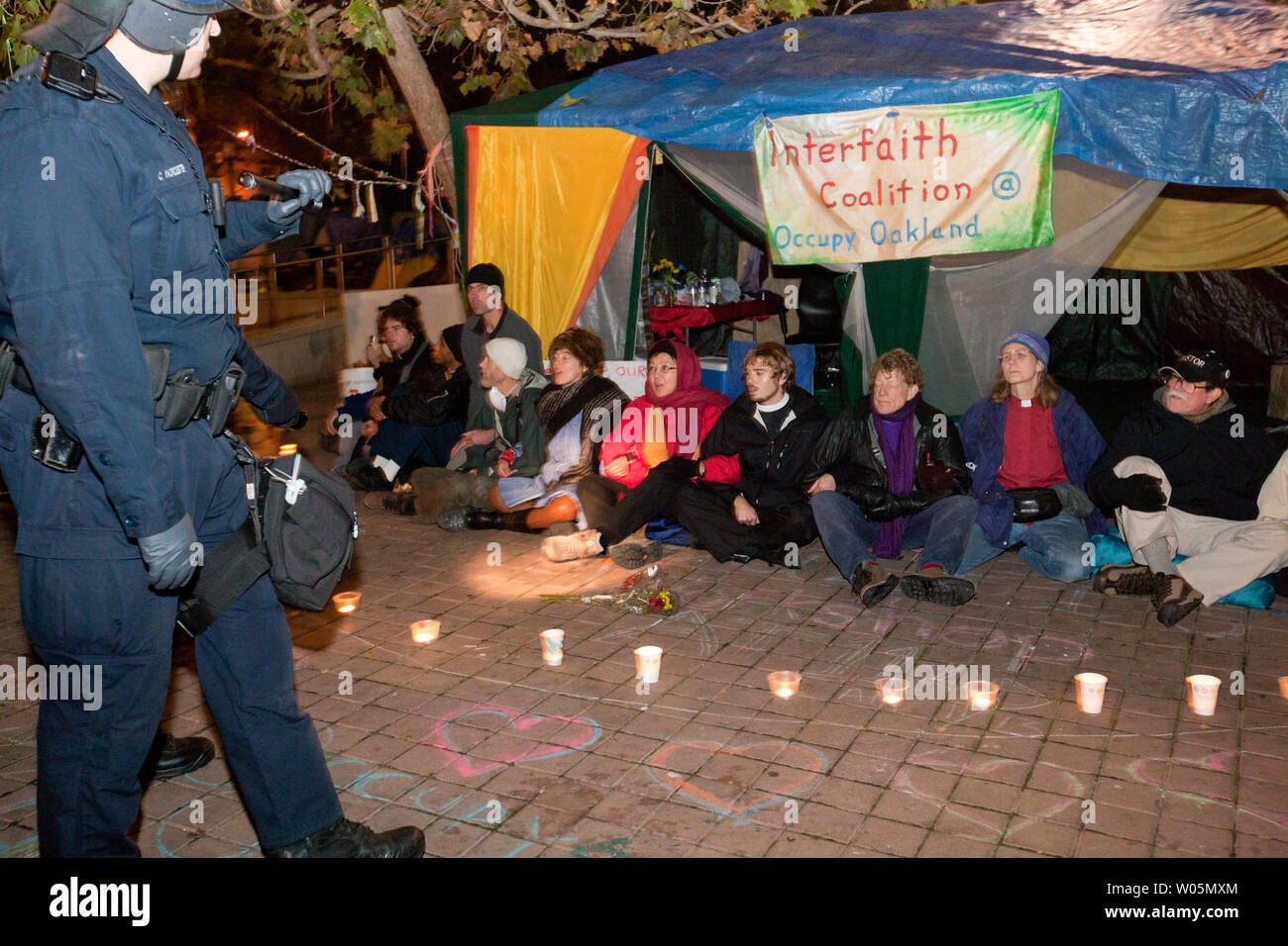 Officer dispersal order hi-res stock photography and images - Alamy