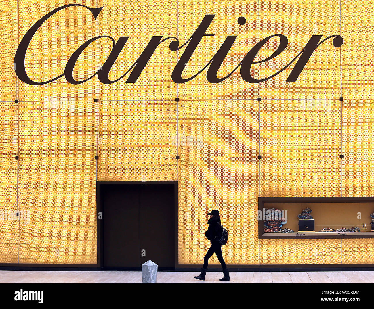 Cartier shanghai hi-res stock photography and images - Alamy