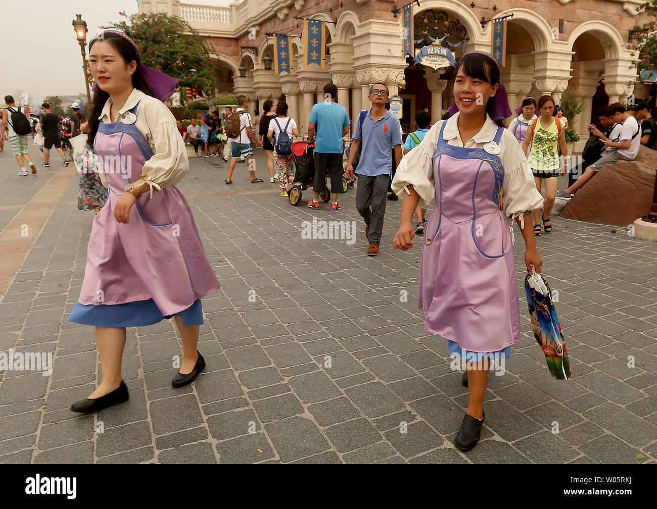Disney employees hi-res stock photography and images - Alamy