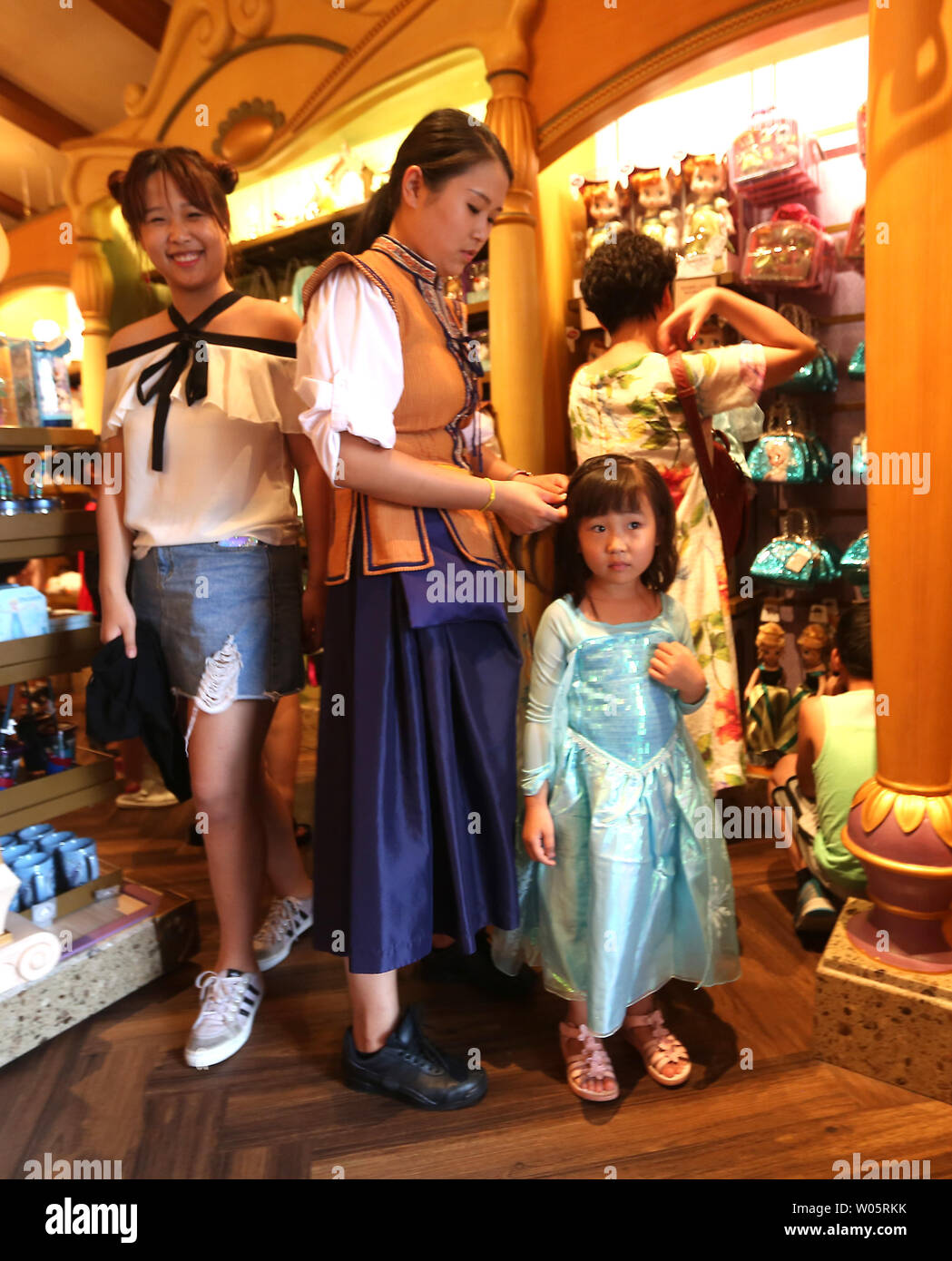 Shanghai Disney Princess High Resolution Stock Photography and Images ...