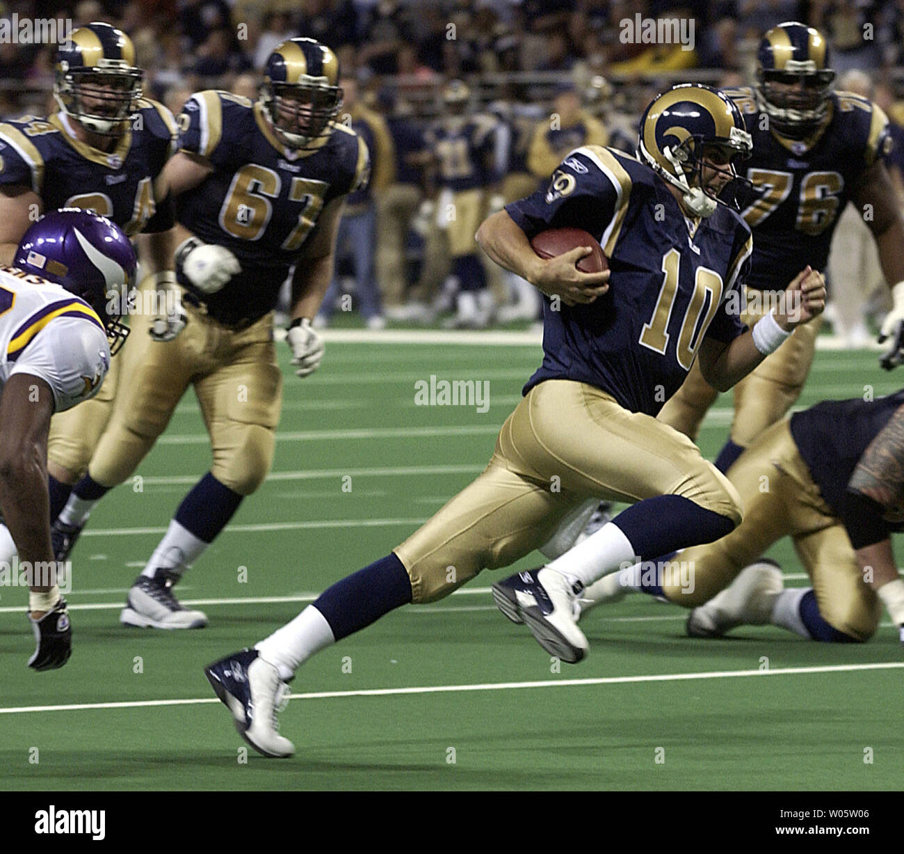 15 november 2003 hi-res stock photography and images - Alamy