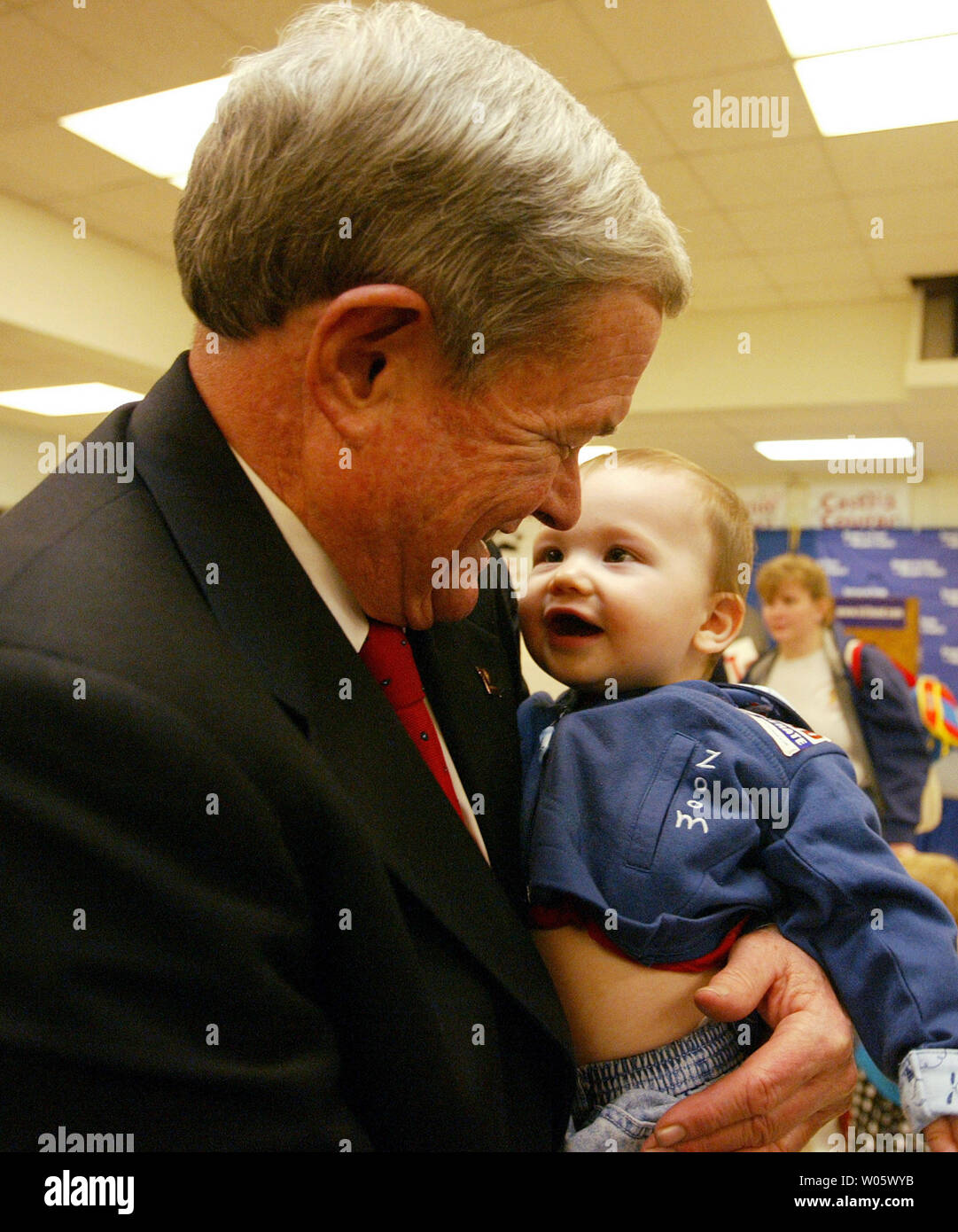 Kit carson school hi-res stock photography and images - Alamy