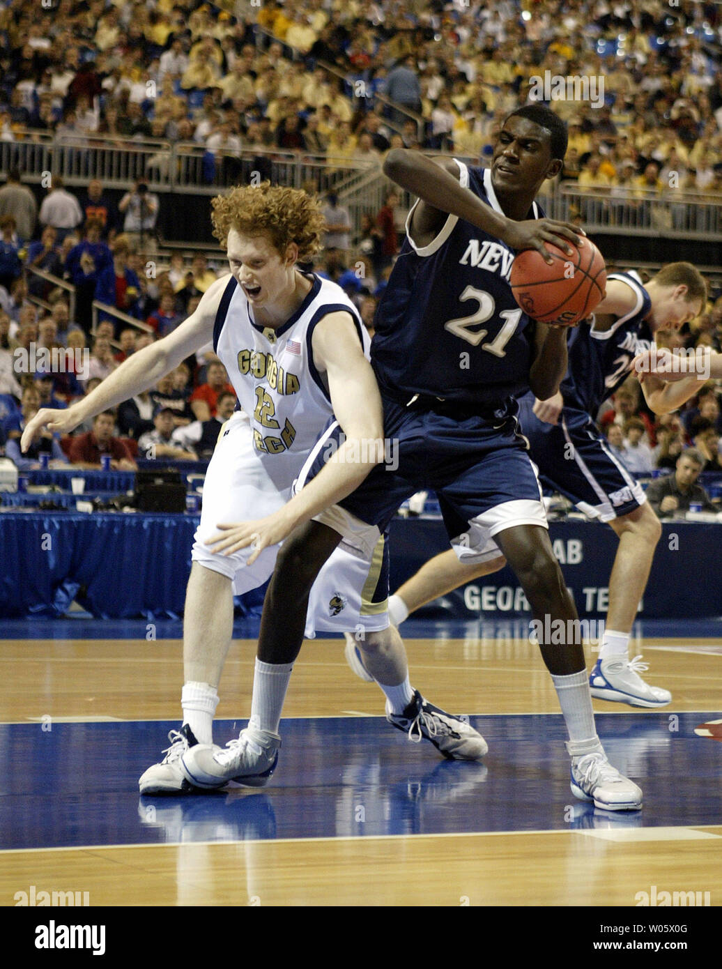 21 march 2004 hi-res stock photography and images - Alamy