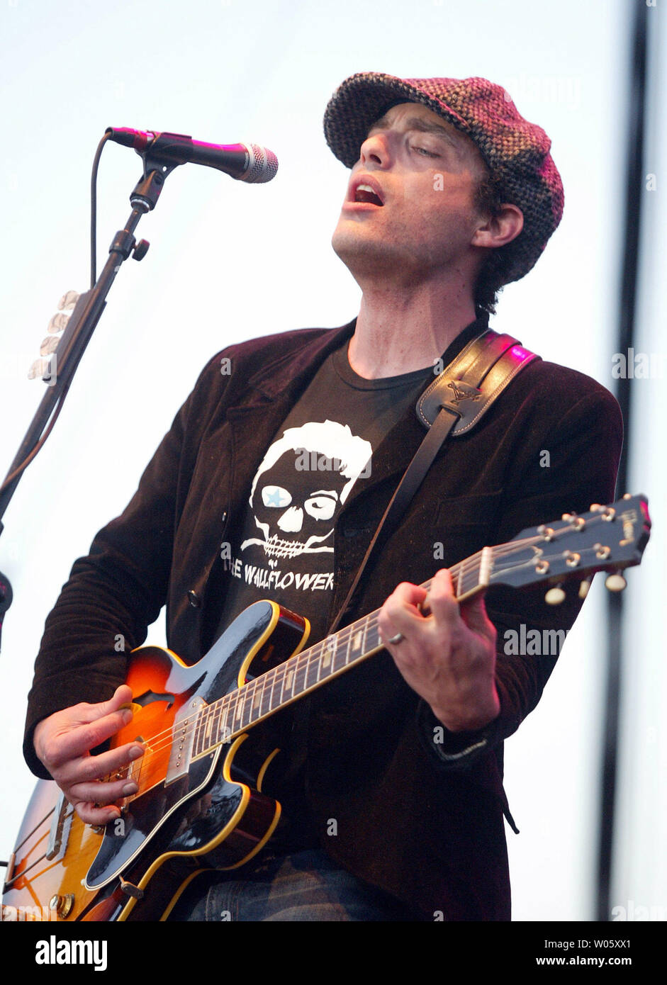 Jakob dylan hi-res stock photography and images - Alamy
