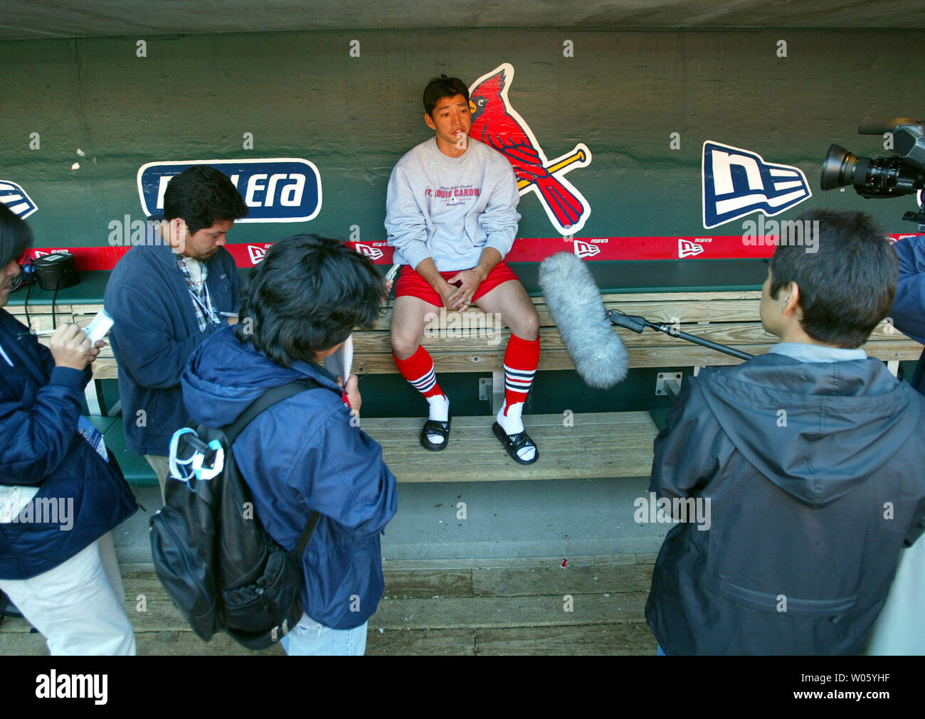 St. Louis Cardinals So Taguchi does an interview with Japanese media ...