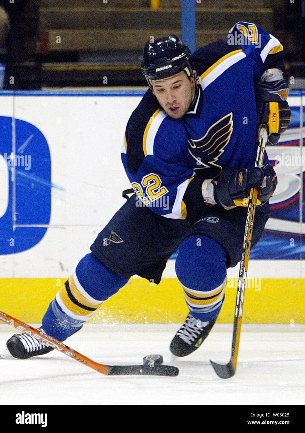 St. Louis Blues forward Mike Danton, shown in this January 5, 2004 file ...