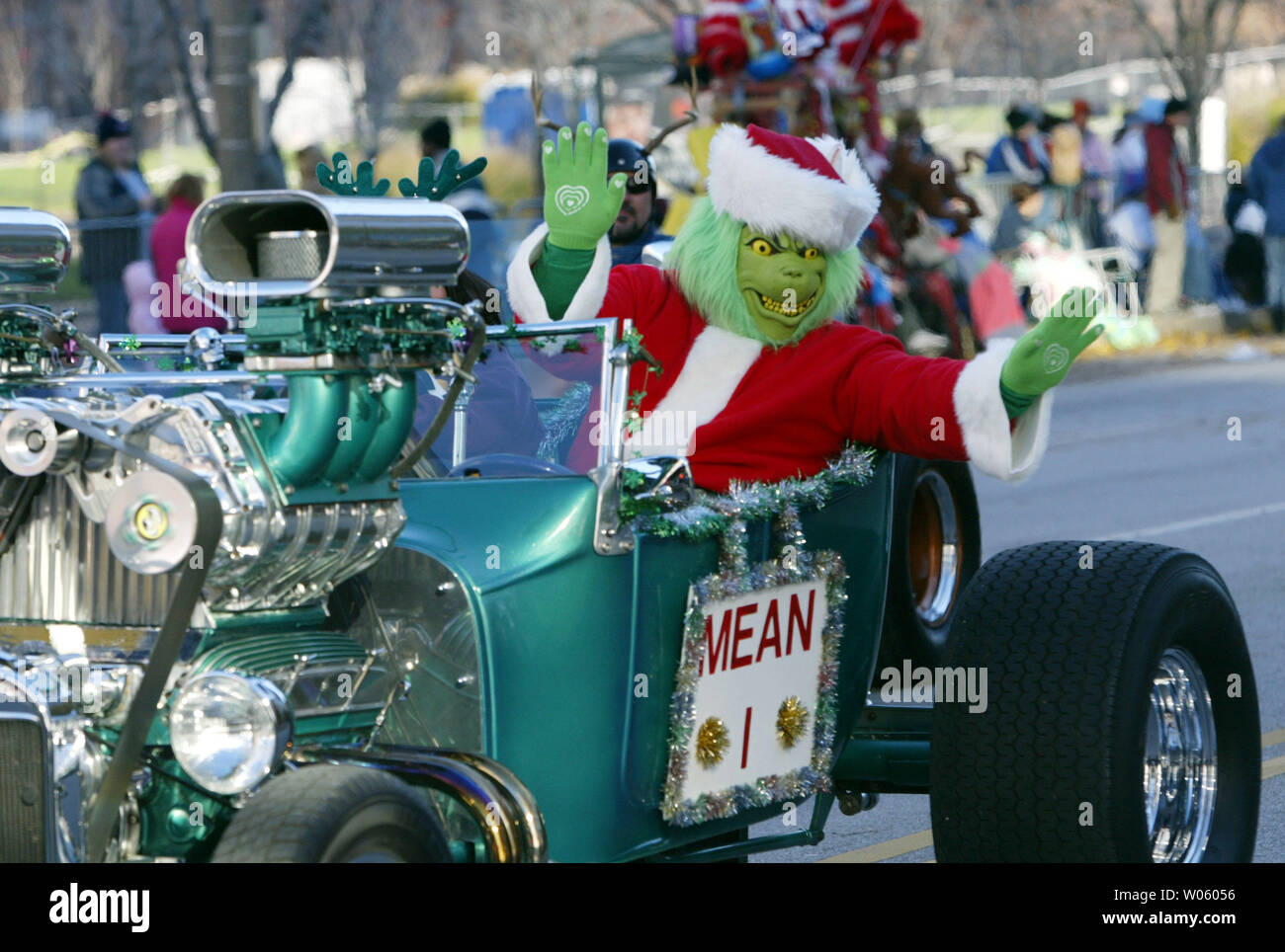 Grinch in car hi-res stock photography and images - Alamy