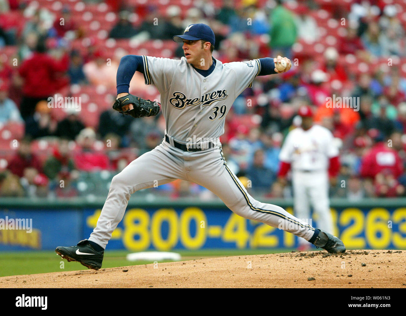 Milwaukee Brewers pitcher Chris Capuano delivers a pitch to the St ...