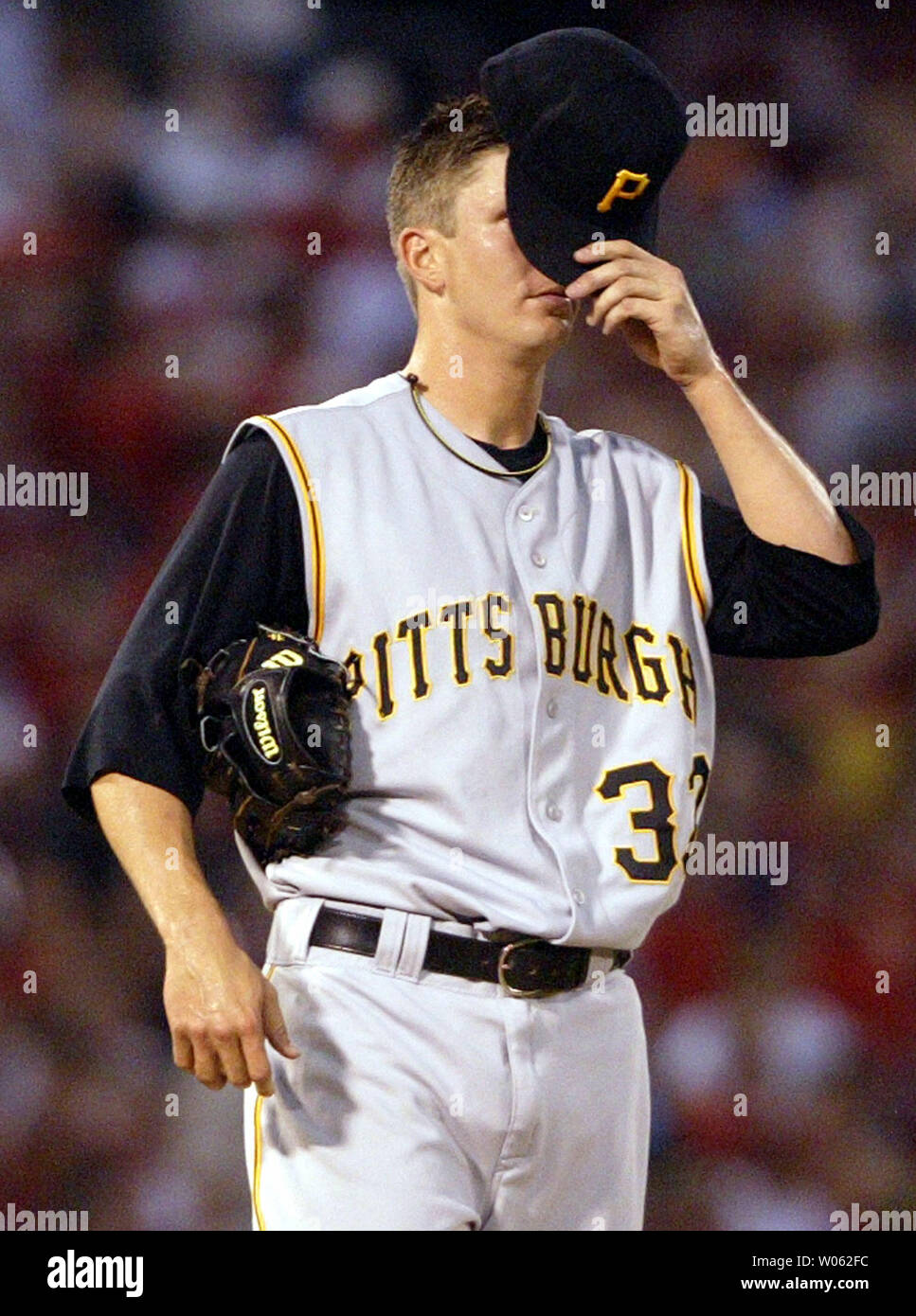 Pittsburgh Pirates pitcher Kip Wells cant bear to watch a fifth inning ...