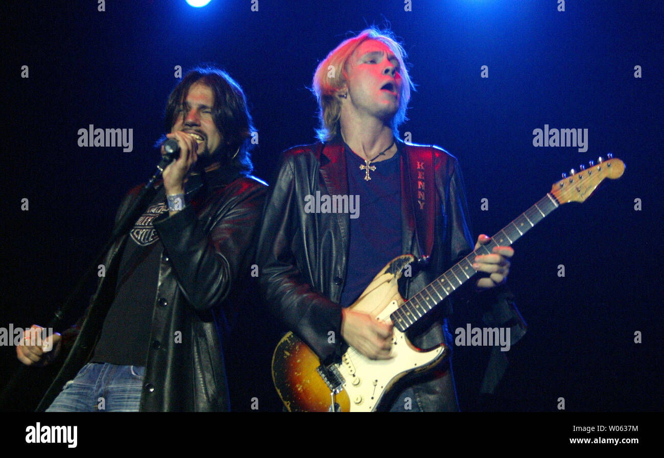 Blues guitarist Kenny Wayne Shepherd (R) and lead singer of the band ...