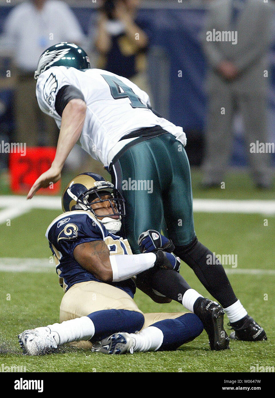 Mike mcmahon philadelphia eagles hi-res stock photography and images ...