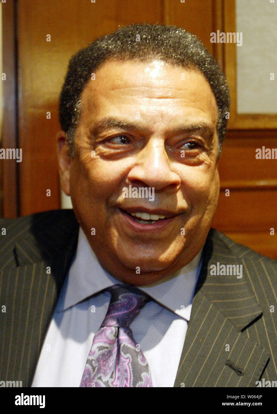 Dr martin harris hi-res stock photography and images - Alamy