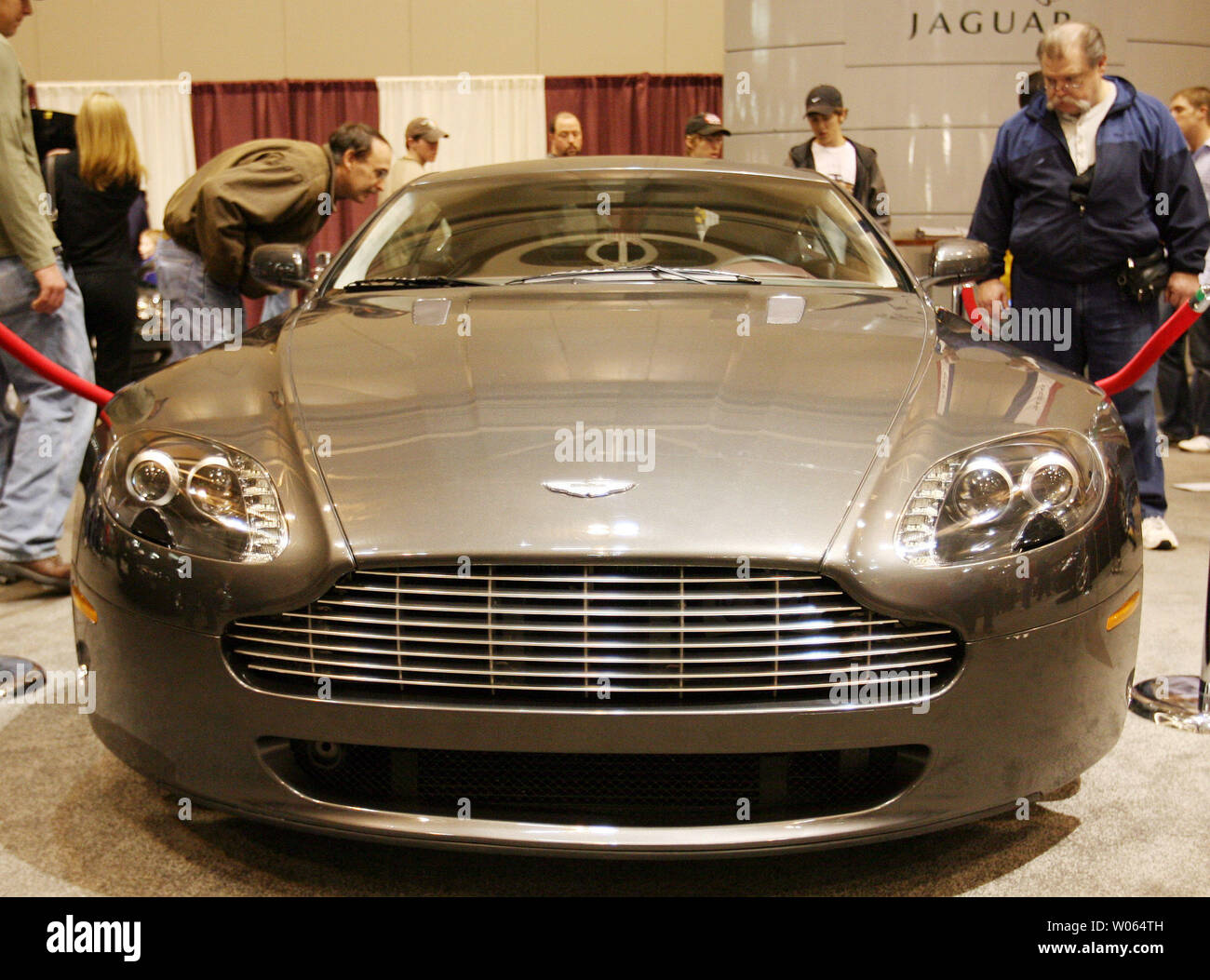 Visitors to the St. Louis Auto Show get a close-up look at the new ...