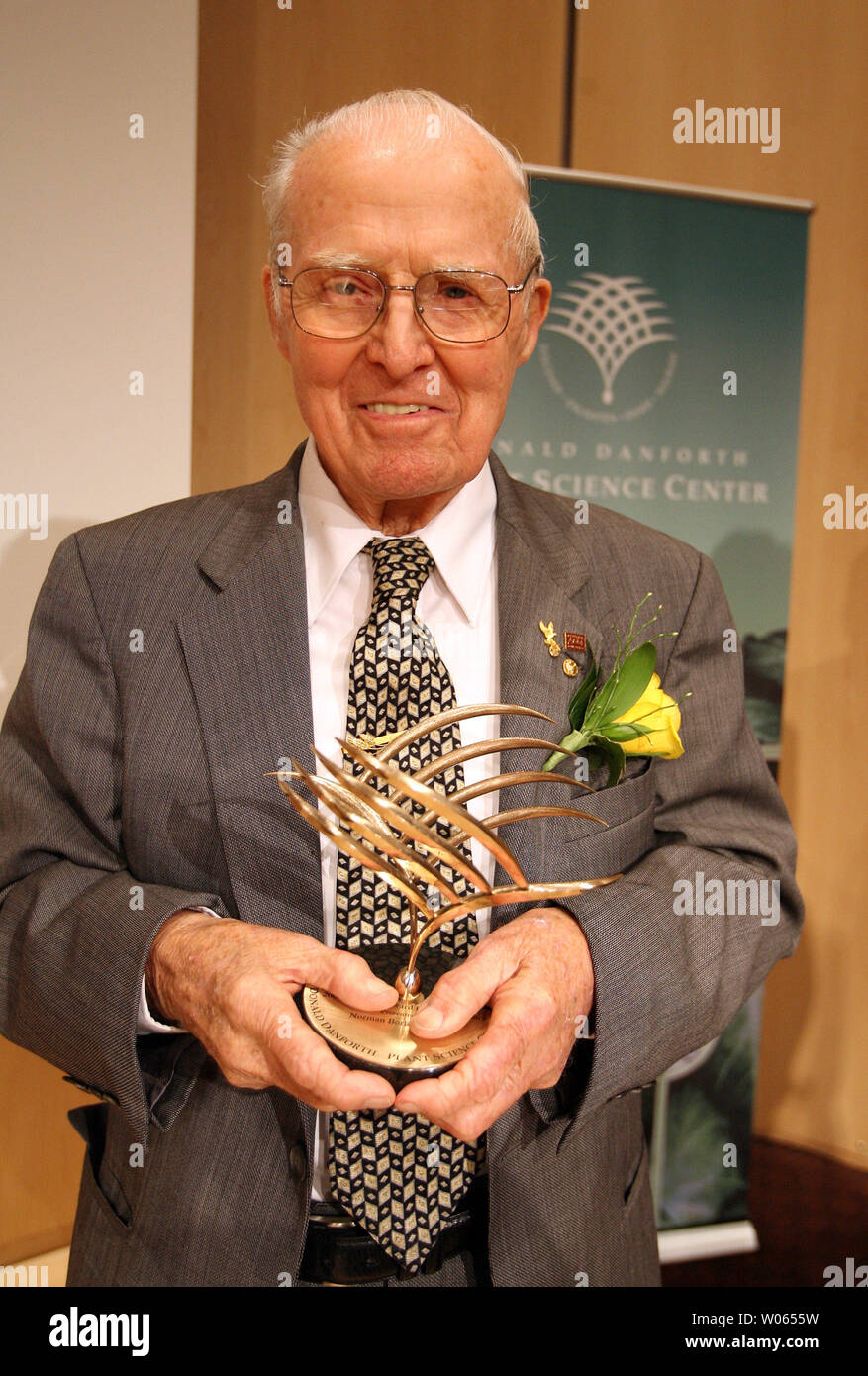 Borlaug hi-res stock photography and images - Alamy