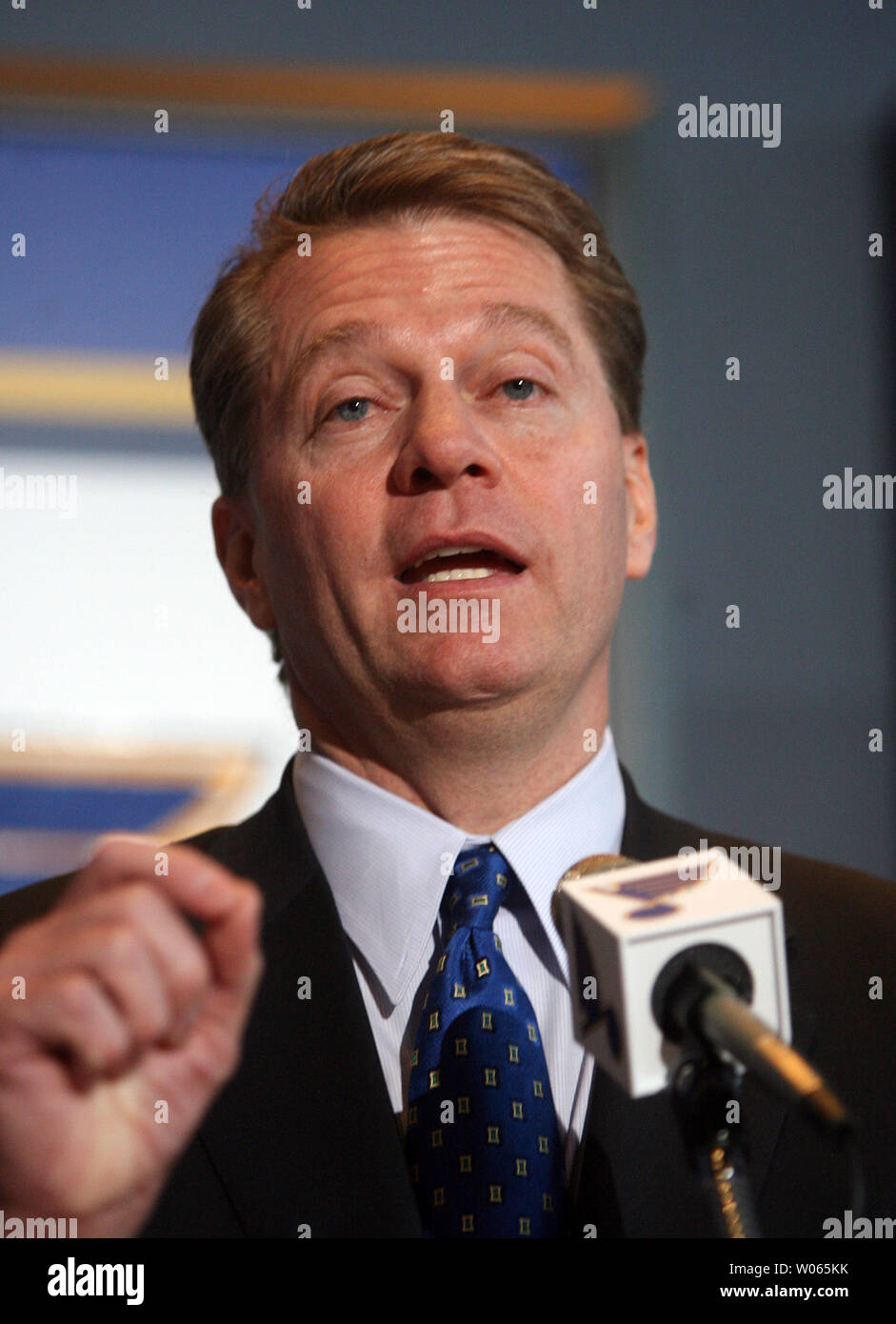 Who becomes new ceo hi-res stock photography and images - Alamy