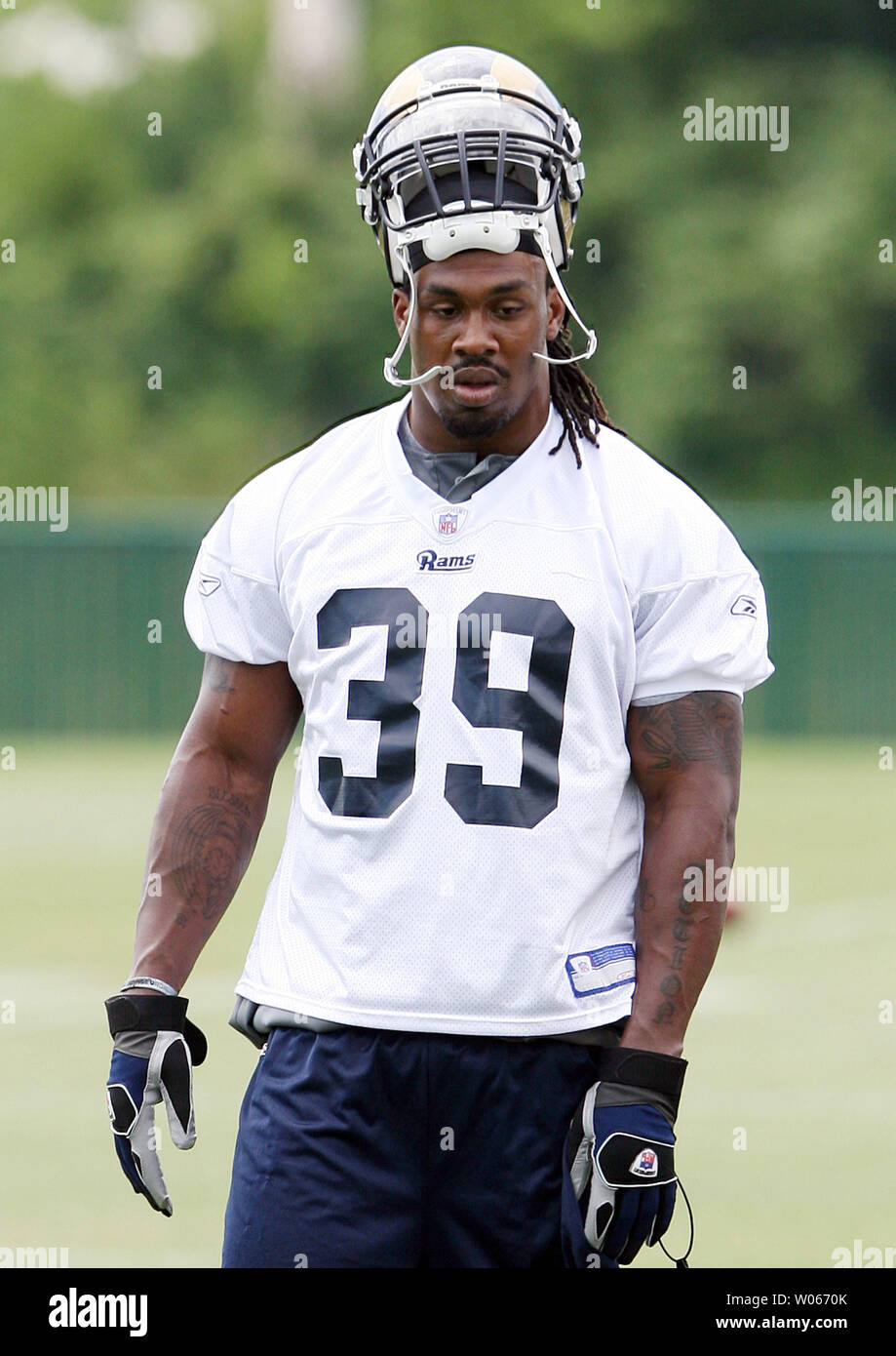 St. Louis Rams running back Steven Jackson watches a play during the ...