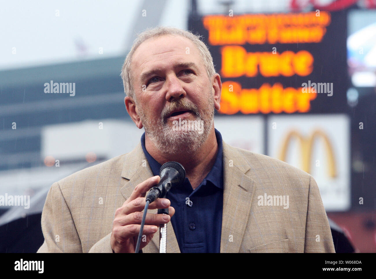 Former St. Louis Cardinals pitcher and 2006 member of the National ...