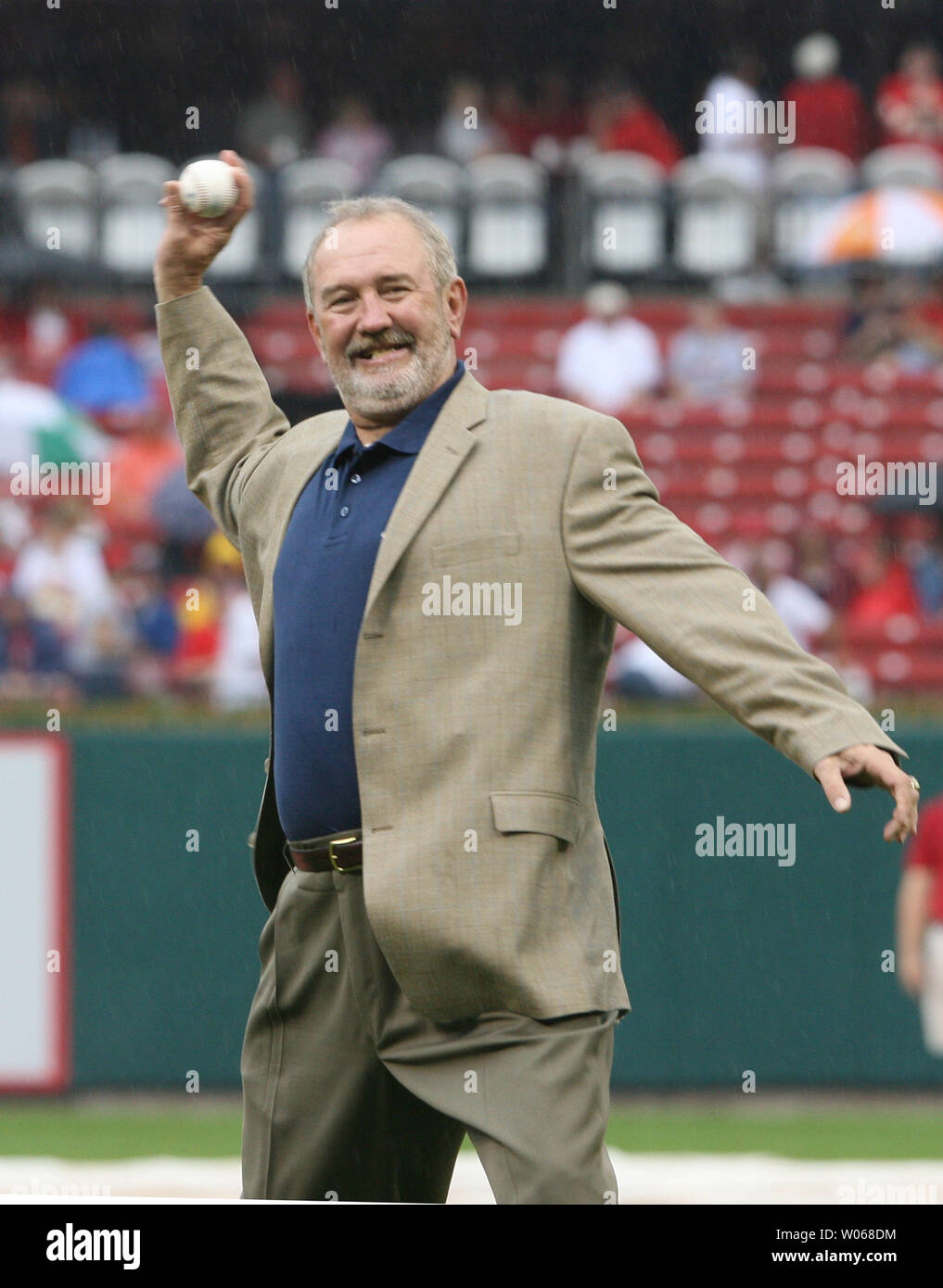 Former St. Louis Cardinals pitcher and 2006 member of the National ...