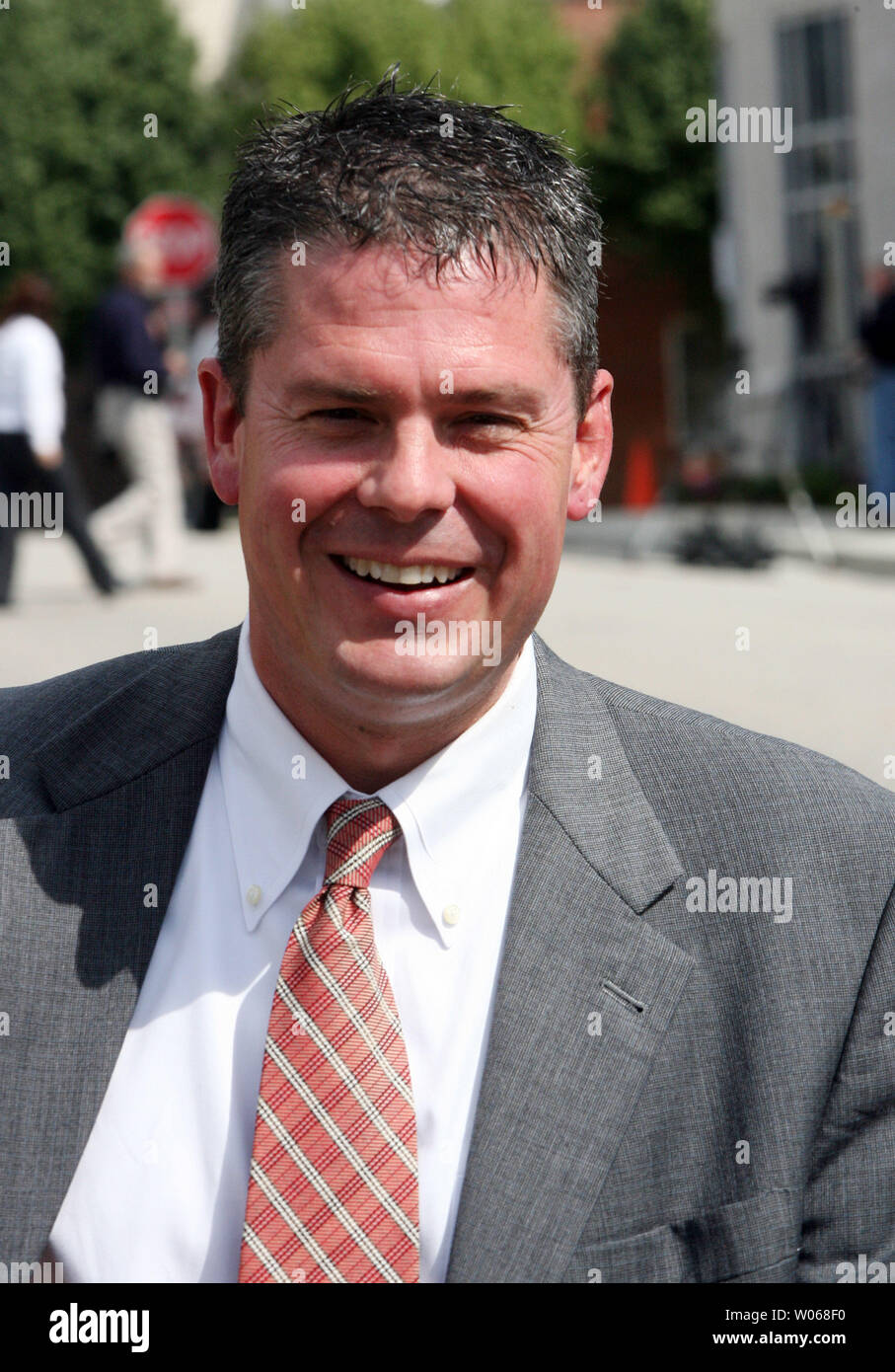 Attorney Dan Briegel leaves the courtroom after his client Shannon ...