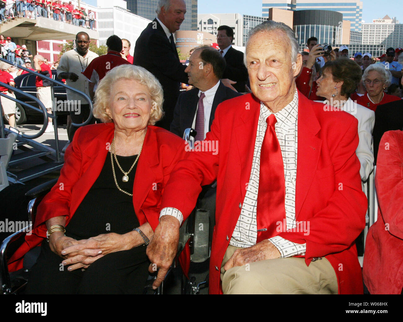 Former St. Louis Cardinals great and National Baseball Hall of Fame ...