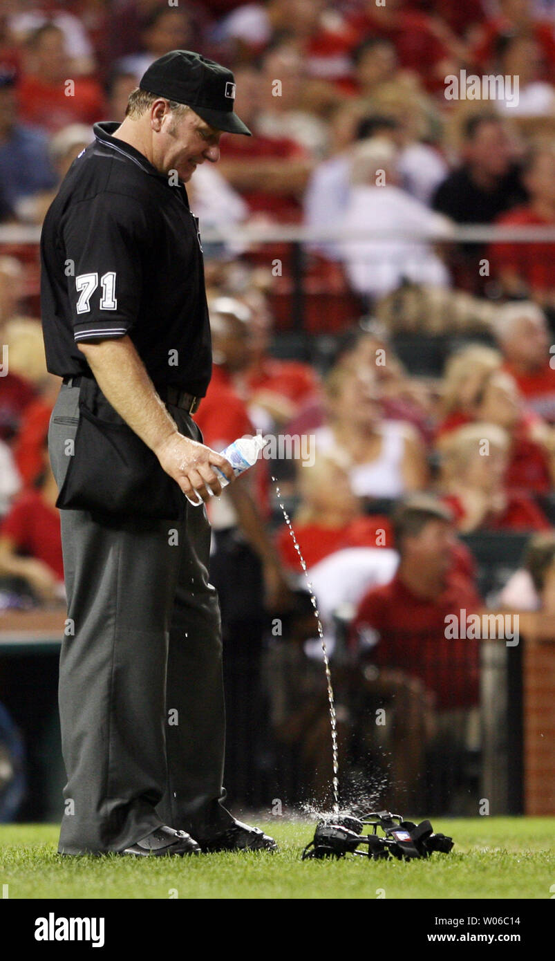 Umpire Mask High Resolution Stock Photography and Images - Alamy