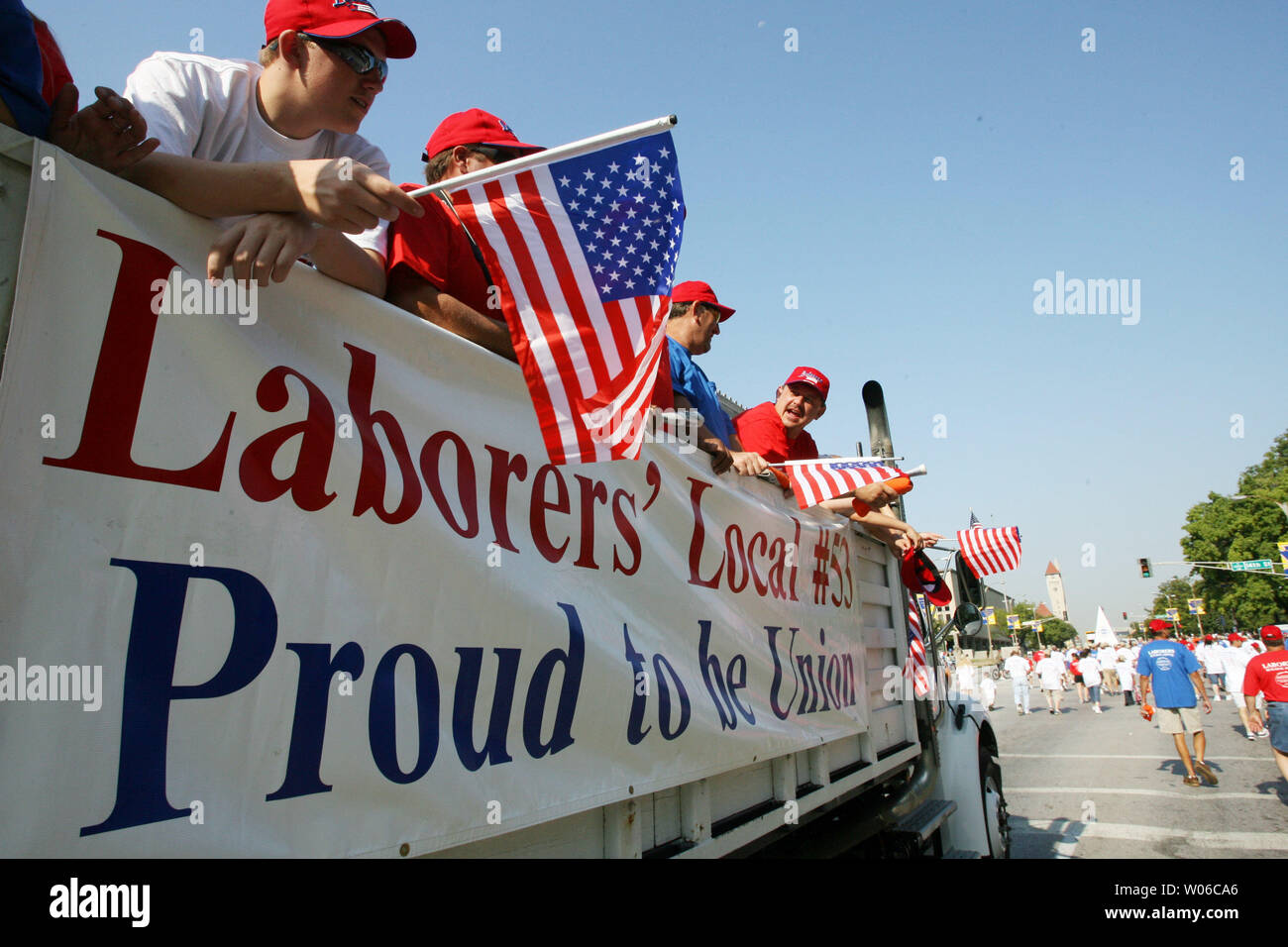 Veterans day floats hi-res stock photography and images - Alamy