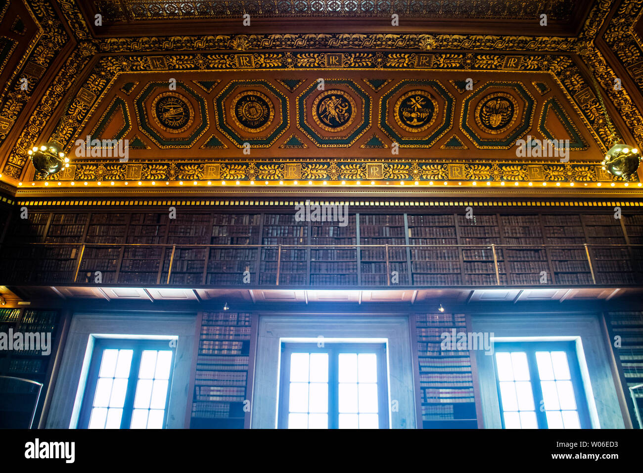 Providence, RI, August 29, 2018: The Rhode Island State Library Stock Photo - Alamy