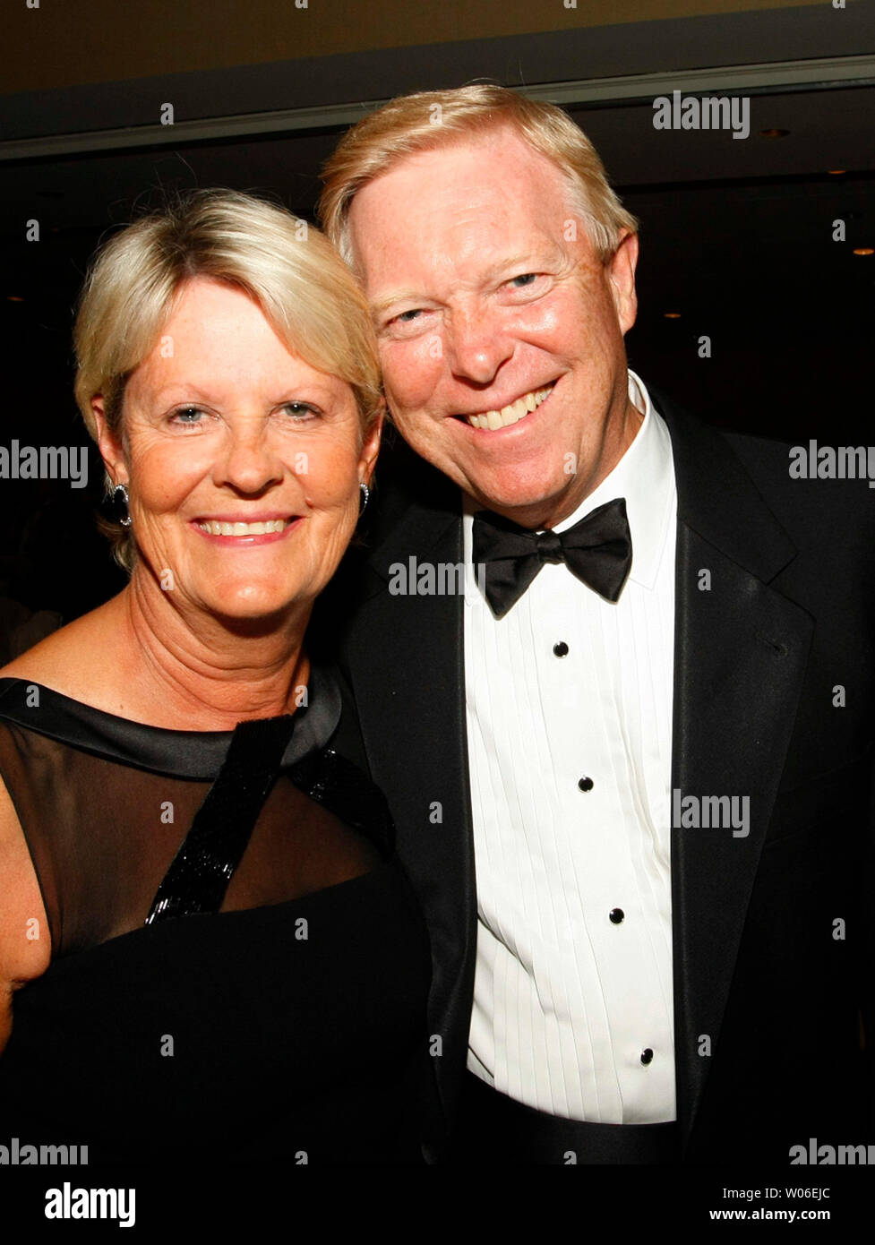 Former U.S. Rep. Richard Gephardt (D-MO) and wife Jane pose for a ...