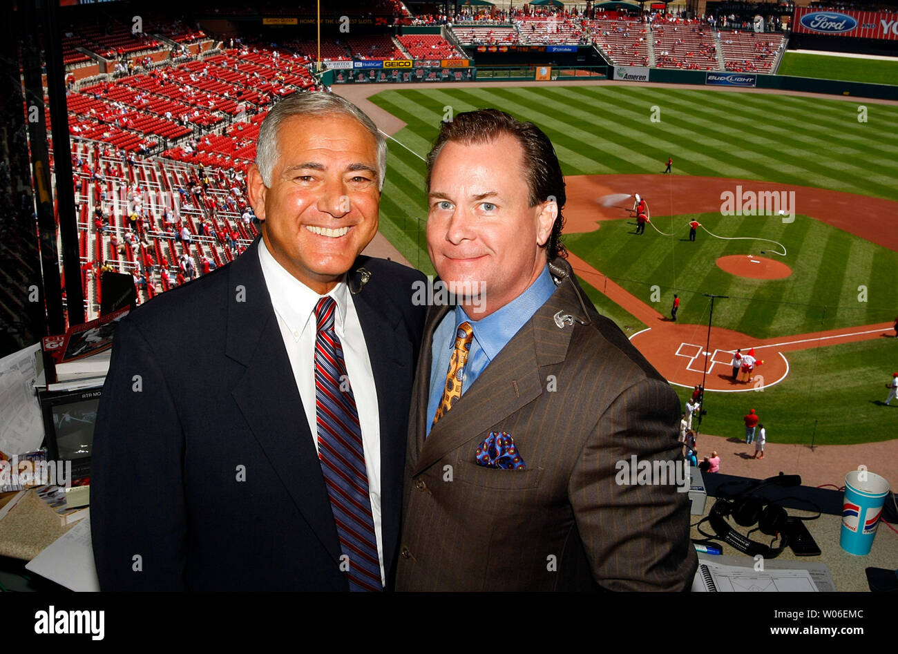 Cincinnati Reds television broadcast team of George Grande (L) and Jeff ...