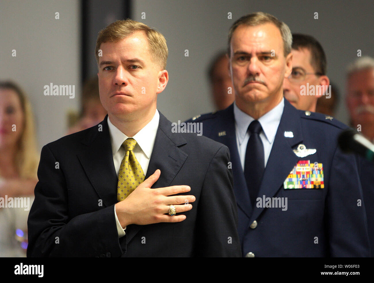 Missouri Governor Matt Blunt (L) and Brig. Gen. Michael Brandt stand ...