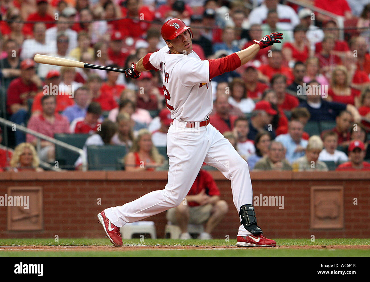 Base debut hi-res stock photography and images - Alamy