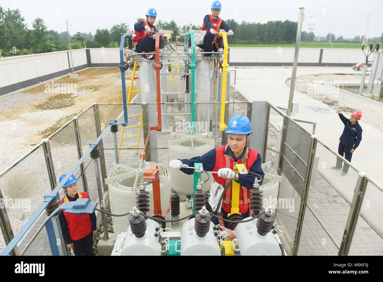 35kv modular substation hi-res stock photography and images - Alamy