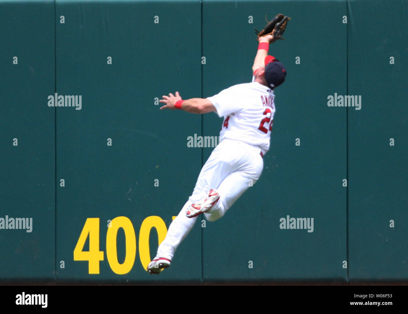 St. Louis Cardinals Rick Ankiel makes a diving catch on a ball hit by ...