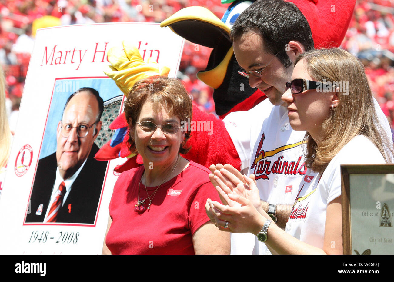 Ronna Hendin, widow of St. Louis Cardinals longtime community relations ...