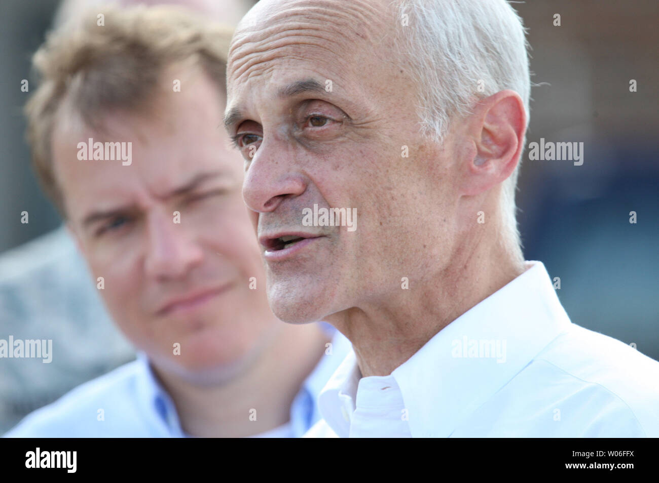 "matt blunt" hi-res stock photography and images - Alamy