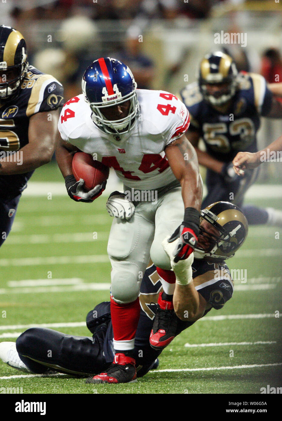 Chris long rams hi-res stock photography and images - Alamy