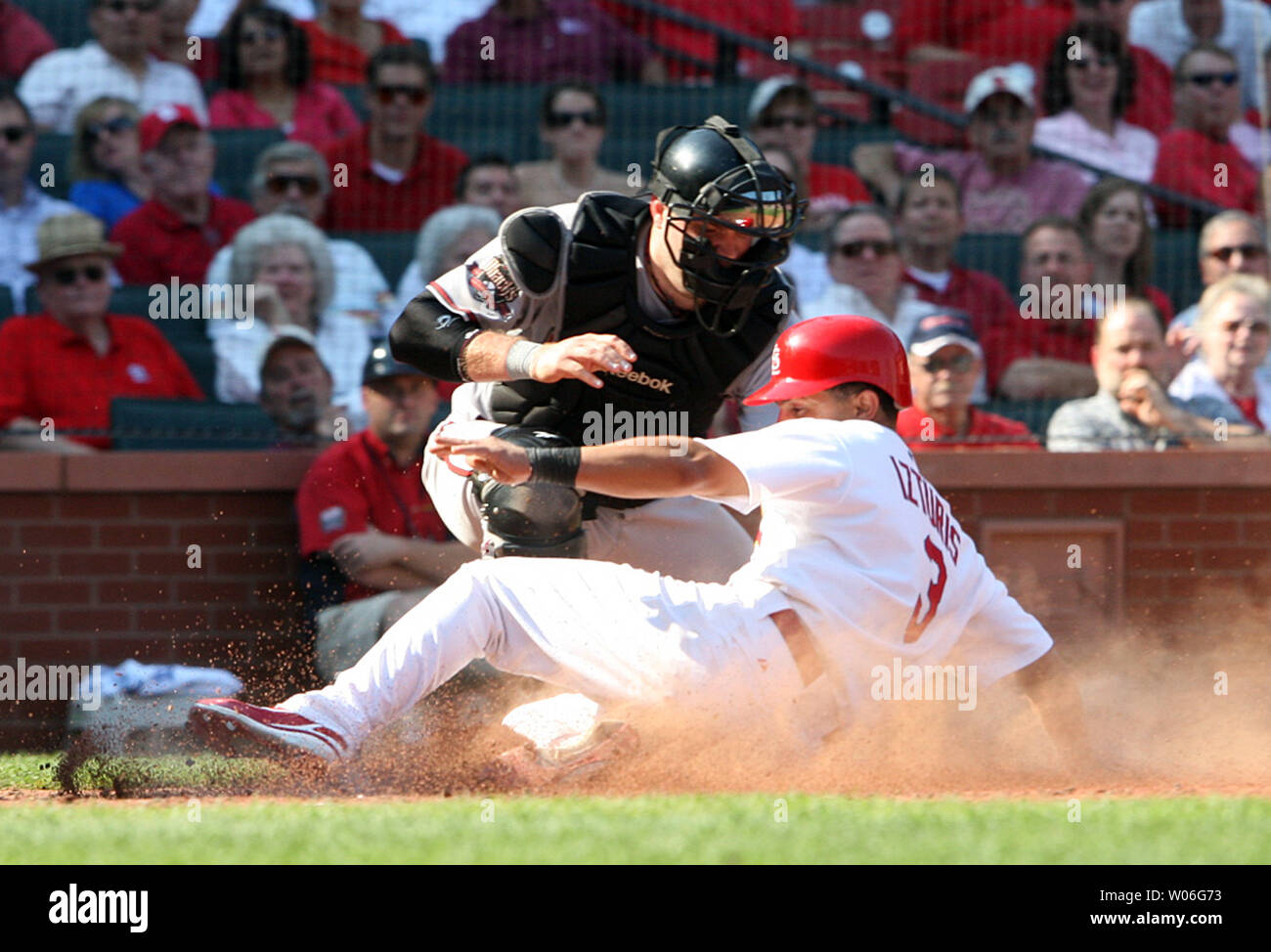 Arizona Diamondbacks catcher Chris Snyder puts the late tag on St ...