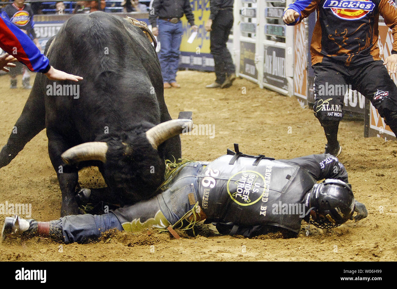 Austin meier professional bull rider hi-res stock photography and ...