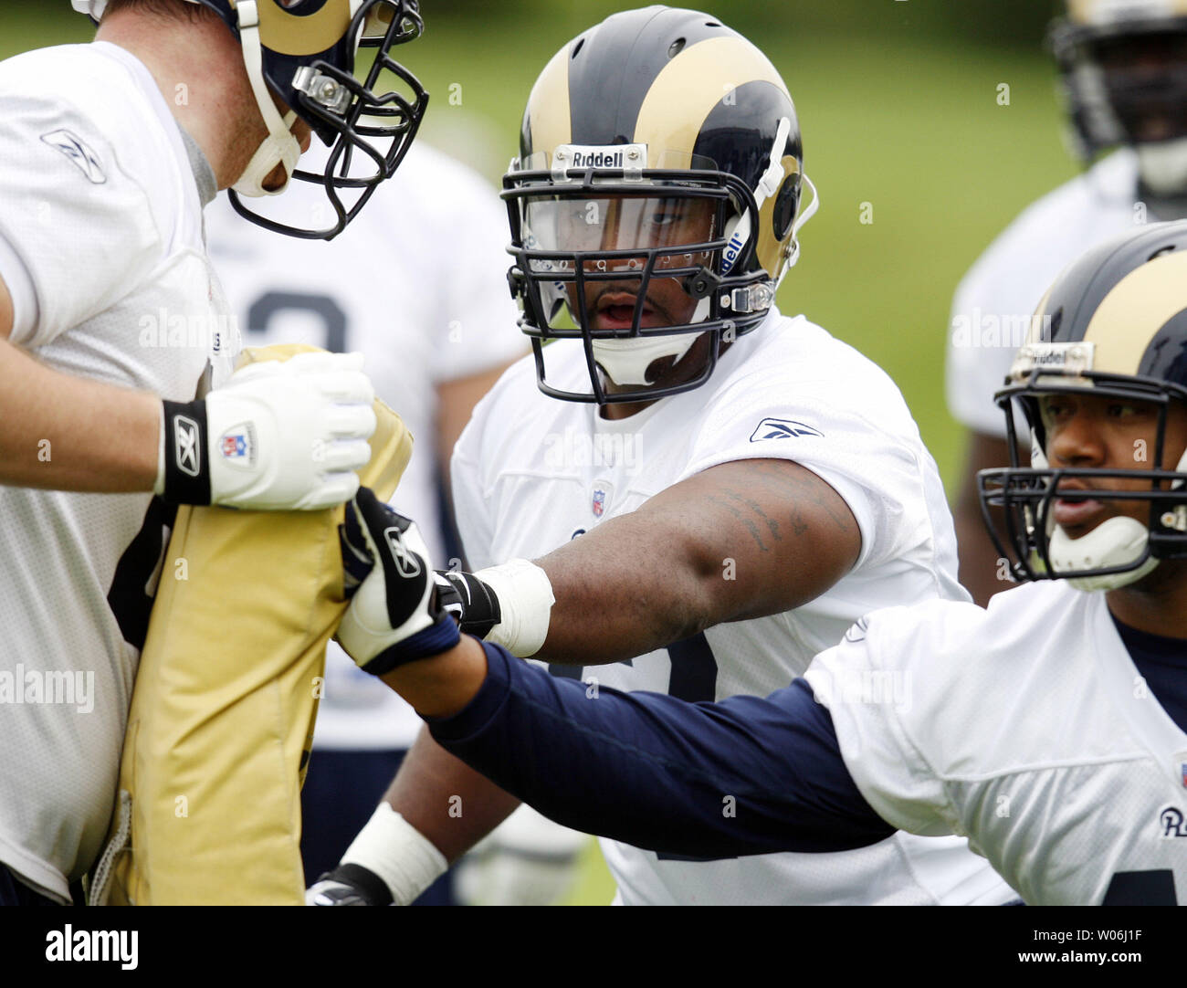 St. Louis Rams number one draft pick Jason Smith from Baylor (C ...