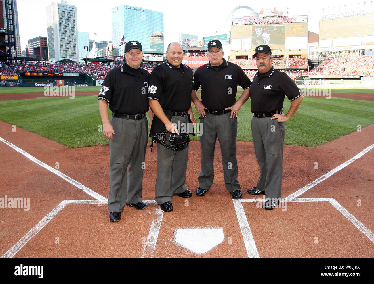 Umpires (L to R) Todd Tichenor, Mark Carlson, Bob Davidson and Tim ...