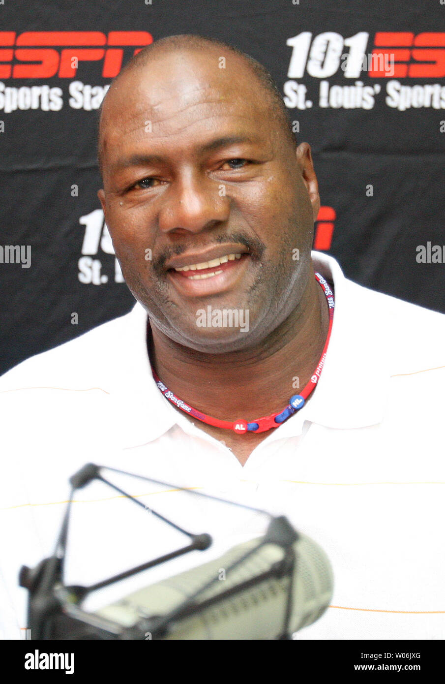 Former Major League pitcher Lee Smith talks on a sports radio station ...