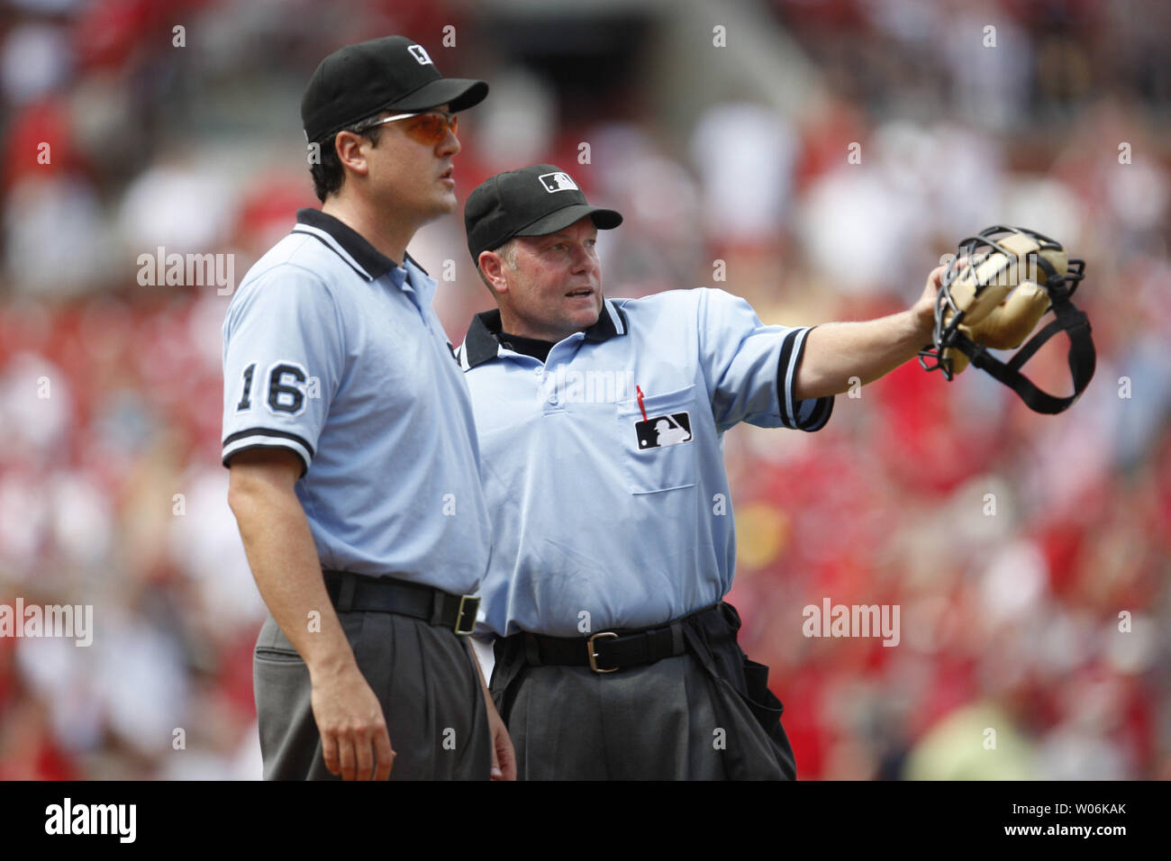 Baseball umpire out hi-res stock photography and images - Alamy