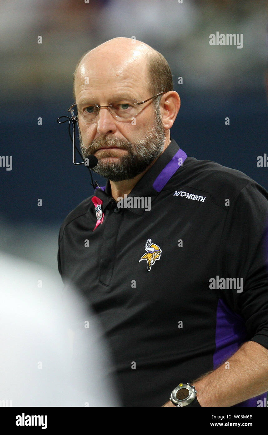 Minnesota vikings head football coach brad childress hi-res stock ...