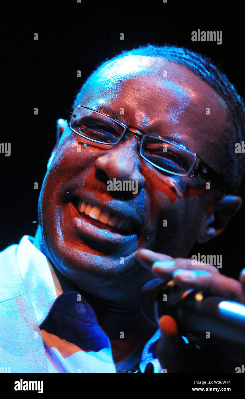 Former singer for both the Motown groups the Temptations and Four Tops ...