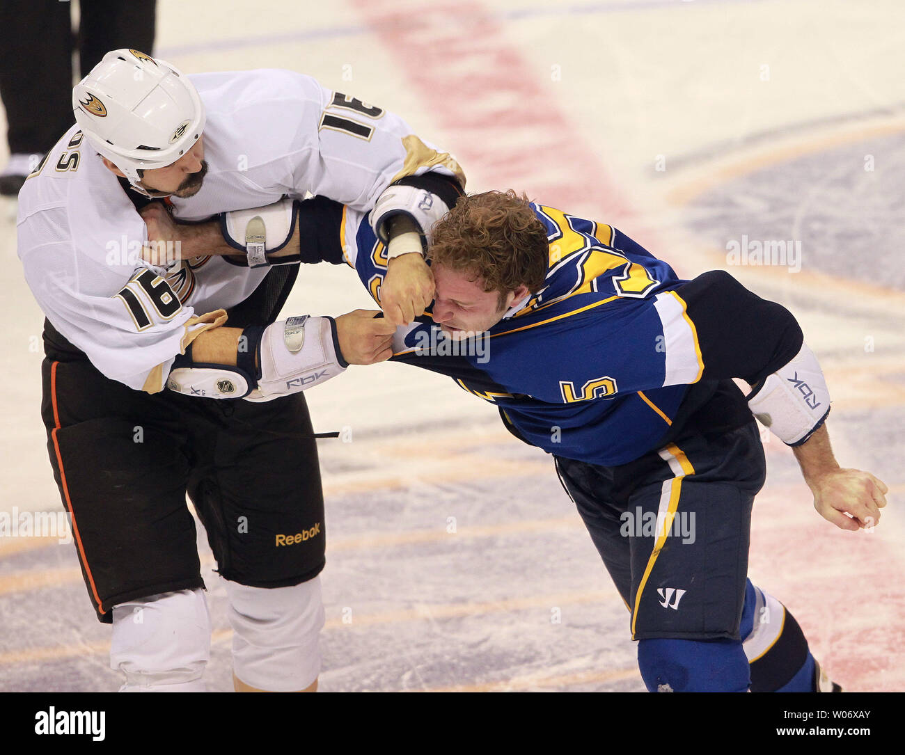 George parros hi-res stock photography and images - Alamy