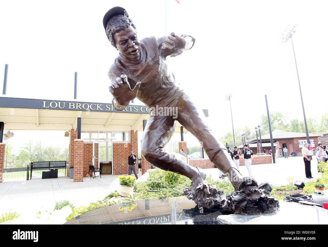 A new statue in honor of National Baseball Hall of Fame member Lou ...