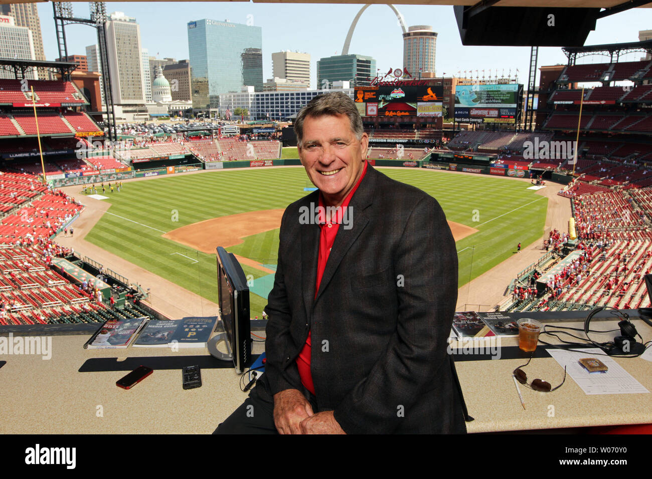 Baseball broadcaster booth hi-res stock photography and images - Alamy