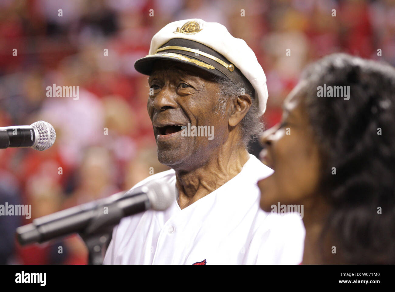 Rock and Roll legend Chuck Berry signs the National Anthem with his ...