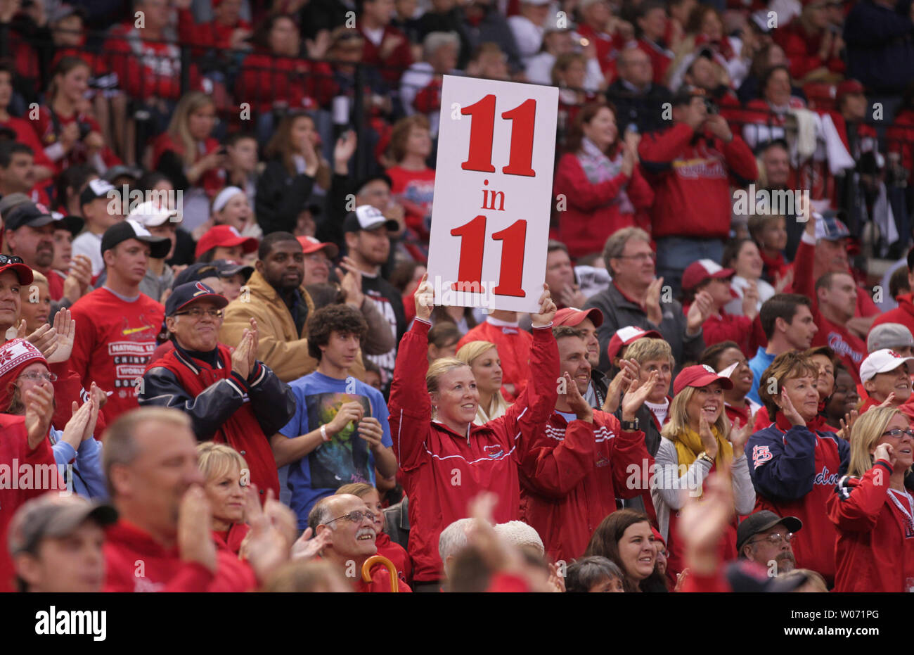 St. Louis Cardinals fans celebrate the team's 11th World Championship ...